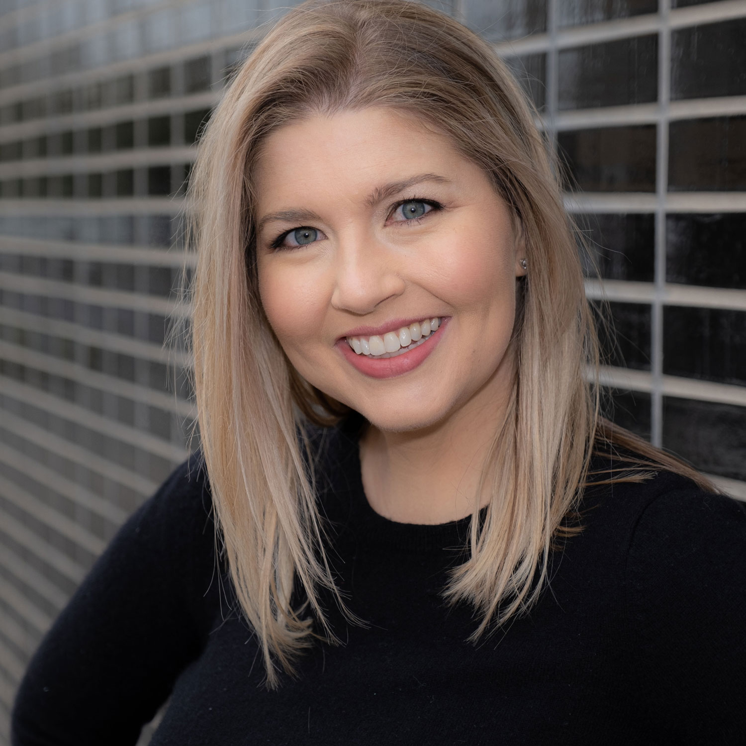 Contact Courtney Clark | Funny Inspirational Resilience Speaker ...